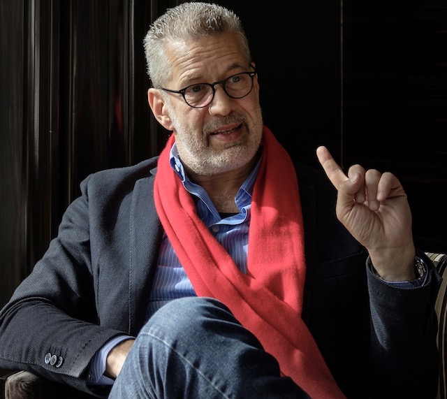 Interview mit Richard C. Schneider – Thomas Pfundtner_ Journalismus ...