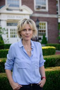 Interview mit der Historikerin Dr. Karina Urbach – Thomas Pfundtner ...